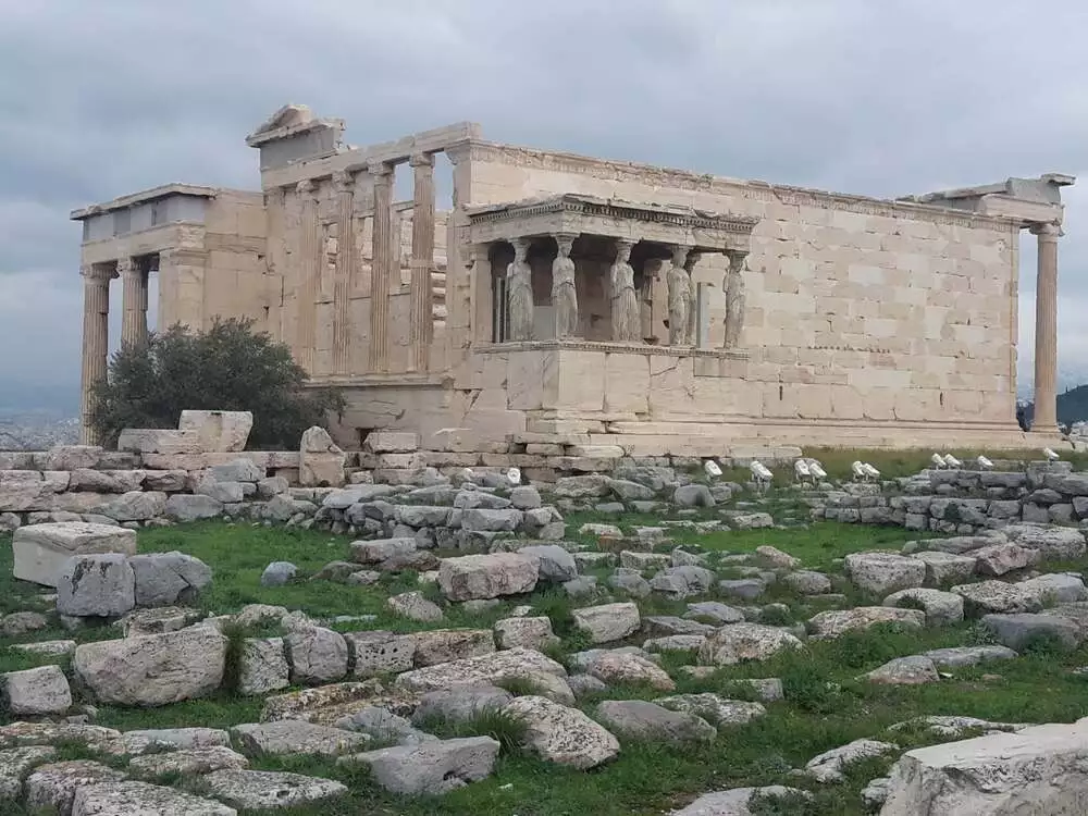 Περιπλανήσεις στο κέντρο της Αθήνας - localsguide.gr